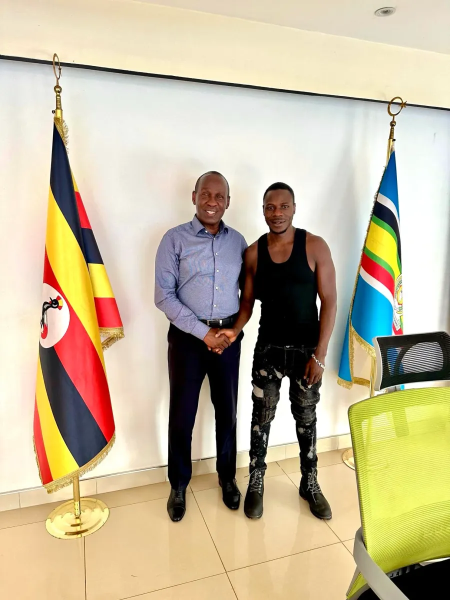 Alien Skin yasabye abahanzi kureka politike bakongera kwibanda ku ...